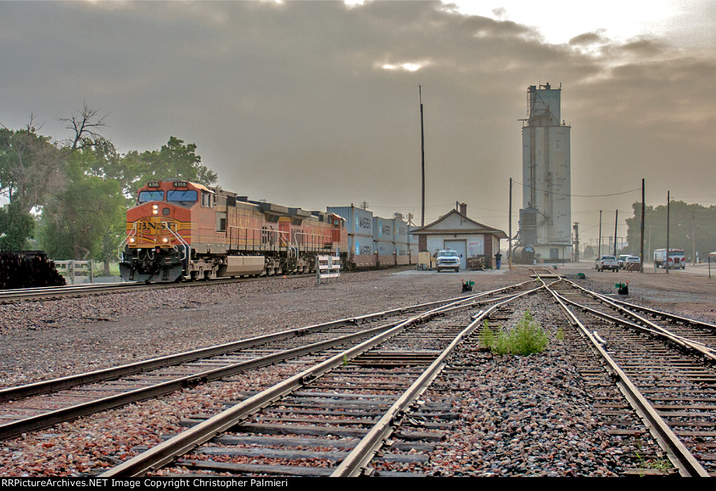 BNSF 4155 Leads S-OMASCO3-29